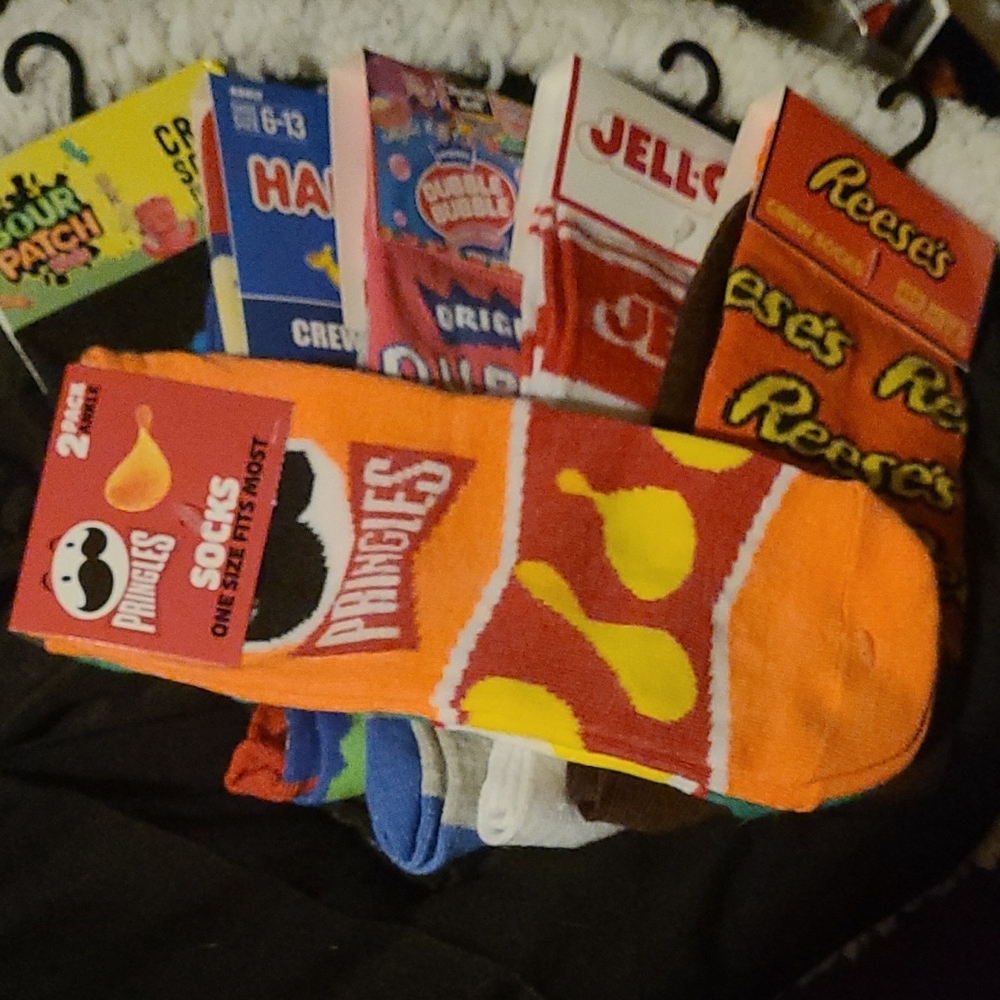 Pringle,Haribo, Dubble Bubble,Jello,Reeses, And Sour … - Gem